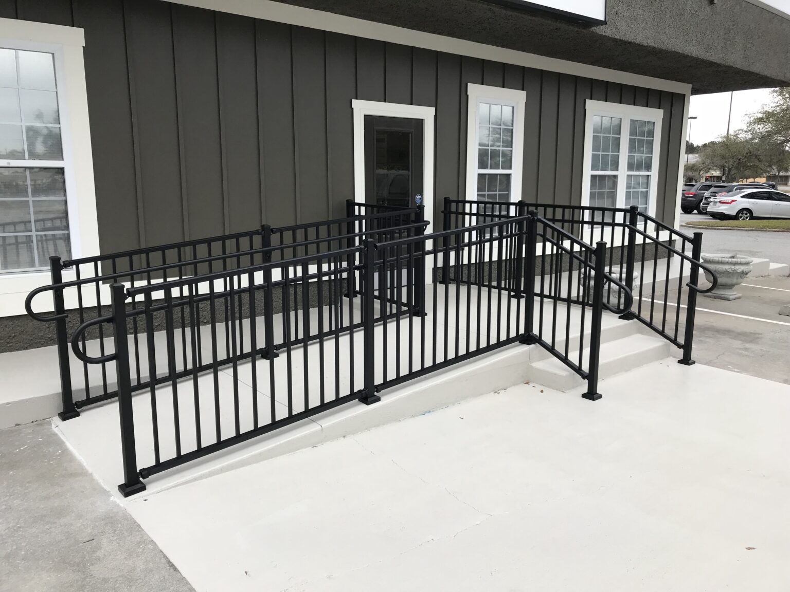Aluminum Handrail Direct - Maintenance-Free Handrails