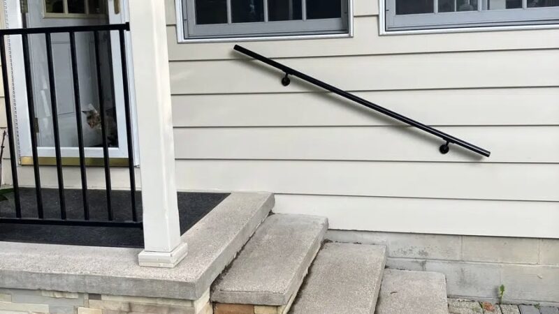 Simple Handrails for Concrete Steps